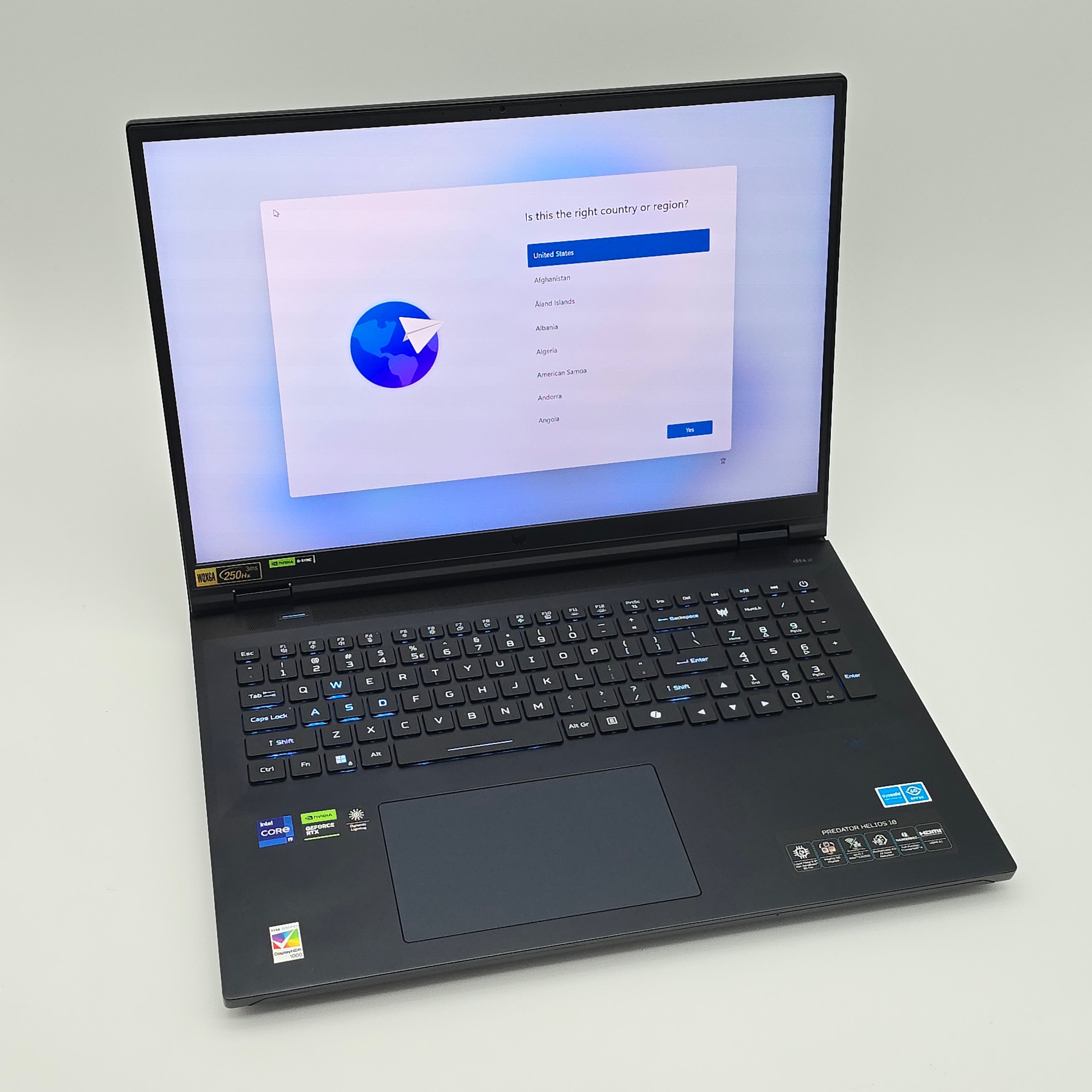 Acer Predator Helios 18, RTX 4090, Intel Core i9-14900HX, 32GB DDR5, 1 ...