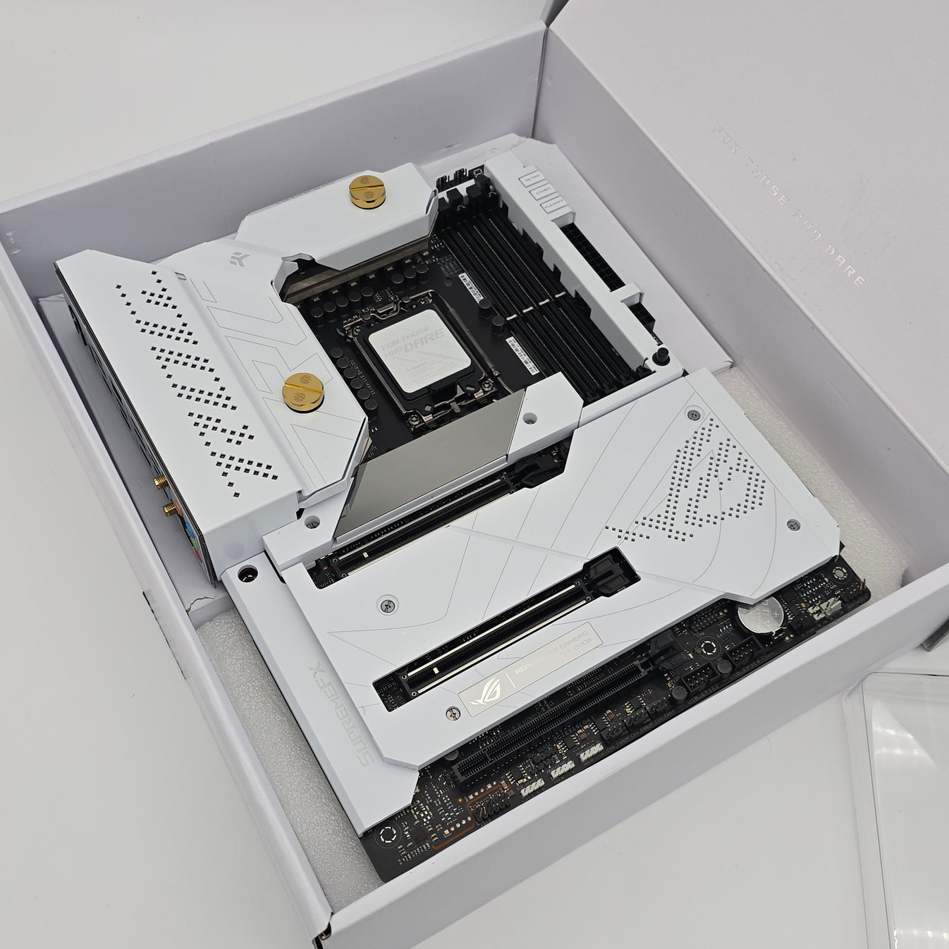 ASUS ROG Maximus Formula Z690 DDR5 White Gaming Motherboard, Intel Soc ...