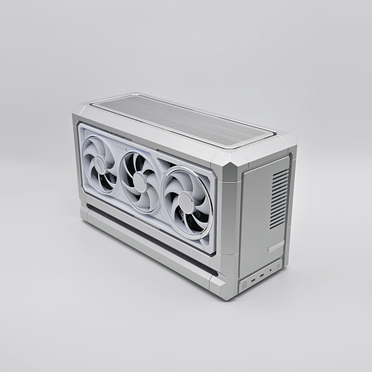 NVIDIA RTX 5090 ASTRAL White, Ryzen 9 9950X3D, 64GB DDR5, 4TB Gen 5 NV ...