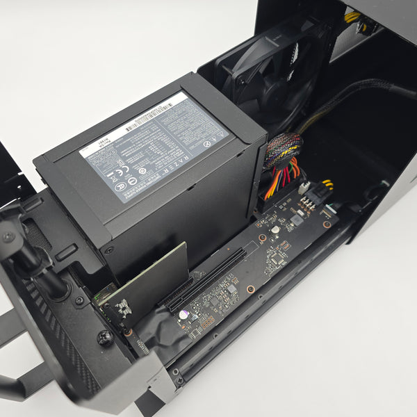 Razer Core X Chroma eGPU, Aluminum External GPU Enclosure w/ Thunderbo ...